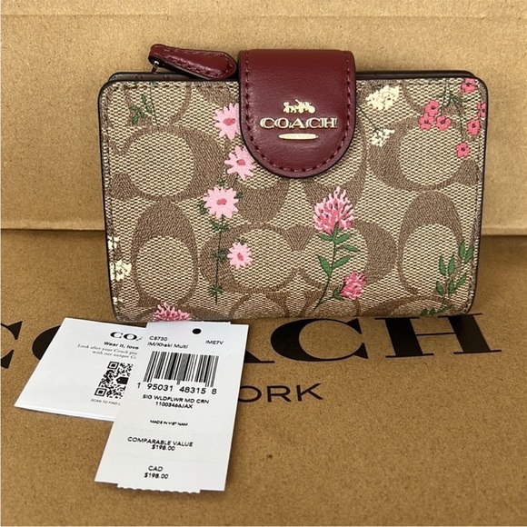Coach | Bags | Coach Medium Corner Zip Wallet In Signature Canvas With ...